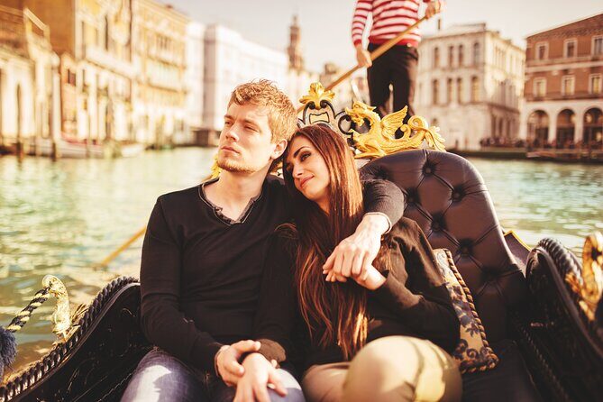 Private Photoshoot on Personal Gondola in Venice - The Experience Breakdown