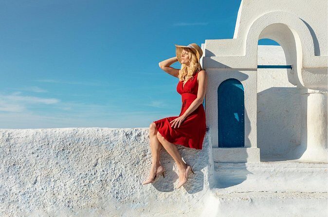 Private Photoshooting in Santorini with a local Photographer - Booking and Practical Tips