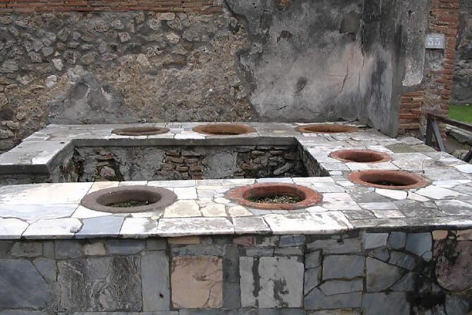 Private Pompeii Day Trip From Rome by Fast Train to Naples and Car Service - What Makes This Tour Stand Out?