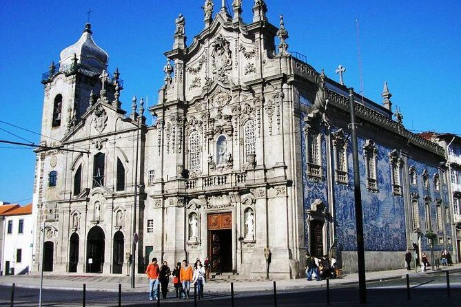 Private Porto from Lisbon with Portuguese lunch and Porto wine tasting - Walking Tour & Architectural Marvels