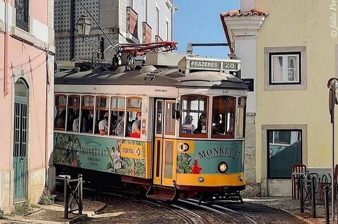 Private Porto Tour to Lisbon with stops: Nazare, Obidos & Aveiro - Final Thoughts