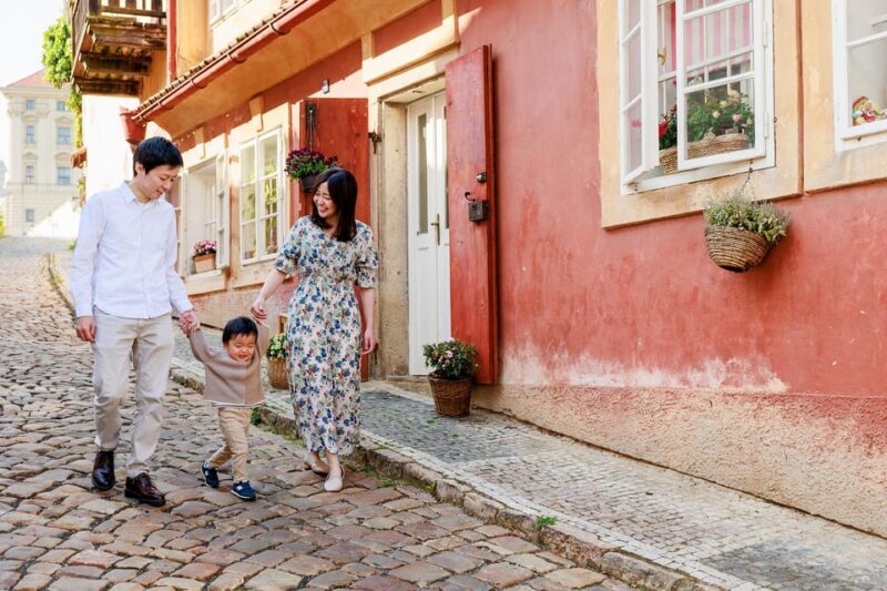 Private Prague Sunrise Photoshoot + Walking Tour - Exploring the Itinerary in Detail  