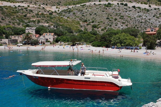 Private Red Rocks and Pakleni Islands beach hopping speedboat tour - FAQs