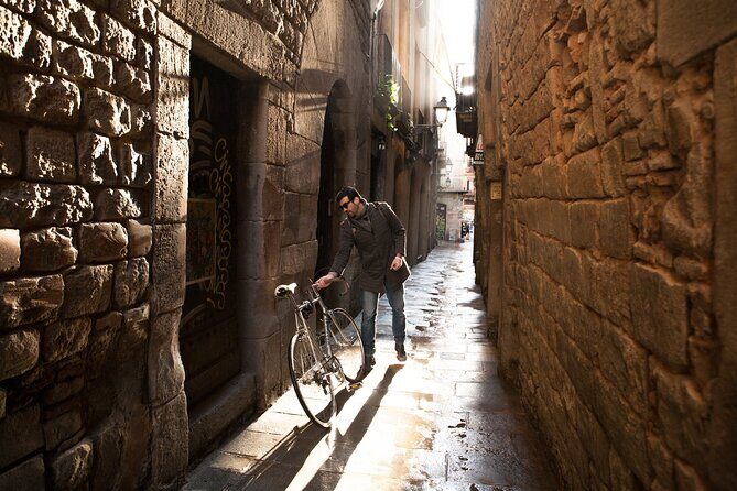 Private Religious Tour: Sagrada Familia, Romans & Jewish Quarter - A Deep Dive Into What You Can Expect