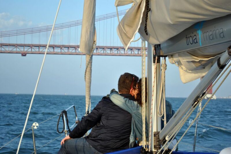 Private Romantic cruise with sparkling wine- 2-Hour- Lisbon - Practical Details and Tips