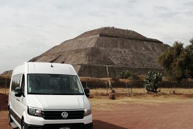 Private Round Trip to Teotihuacan - The Guide and Personal Touch