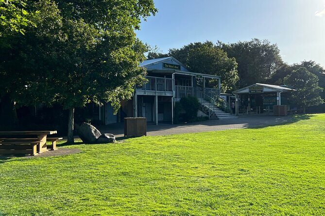 Private Round Trip Transport To Hobbiton From Auckland - The Sum Up