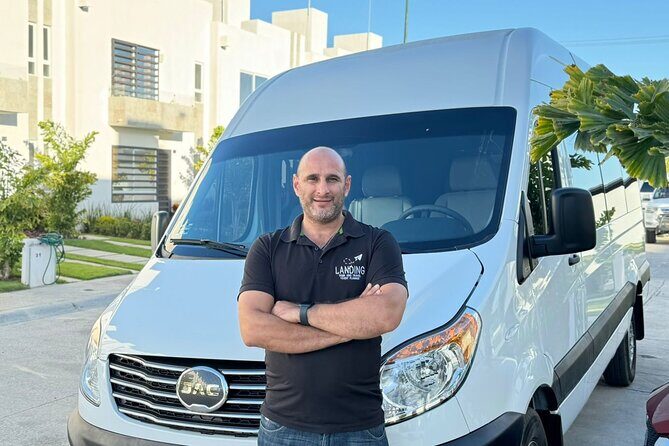 Private Roundtrip Transfer Airport Hotel or Airbnb up to 12px - Key Points  