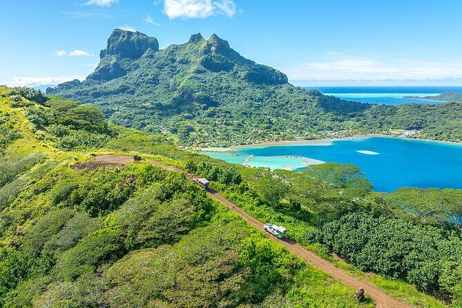 Private Safari Adventure Tour in Bora Bora with Local Guide - Exploring Bora Bora with a Private 4x4 Safari and a Local Guide