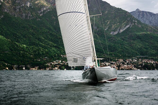 Private Sailing Boat Tour Classic Lake Como with Aperitif - Key Points