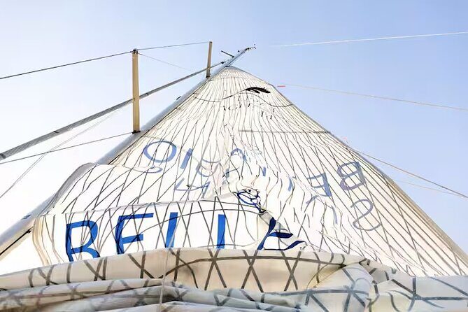 Private Sailing Boat Tour Classic Lake Como with Aperitif - FAQ