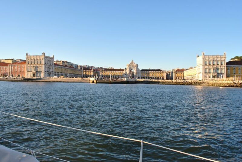 Private Sailing Boat Tour Lisbon with a drink: 2 to 8 Hours - FAQ