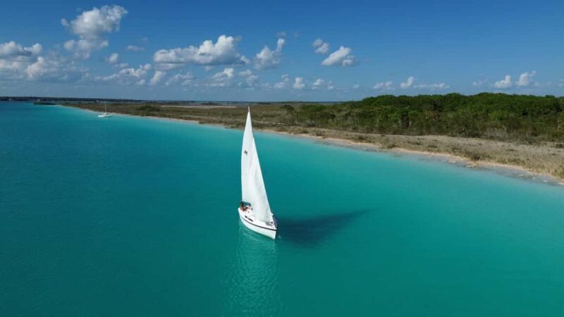 Private sailing course in Bacalar Lagoon - Key Points