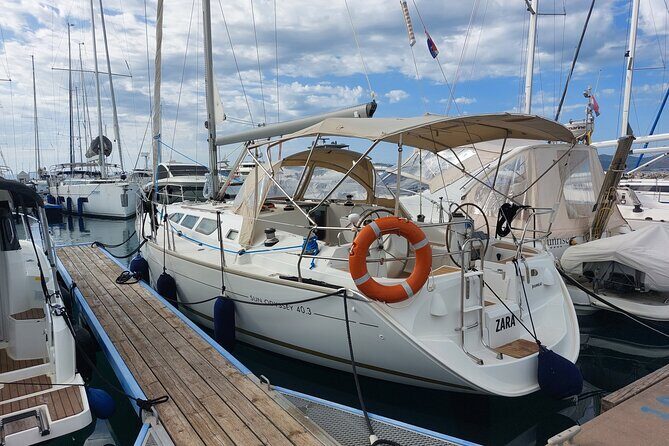 Private Sailing Day Tour - The Sum Up