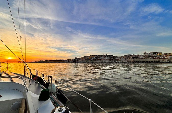 Private Sailing tour in Lisbon - Day Time, Sunset and Night - Practical Details and Tips