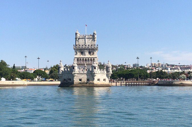 Private Sailing tour in Lisbon - Day Time, Sunset and Night - Frequently Asked Questions
