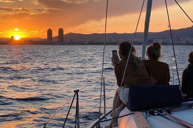 Private sailing trip from Barcelona with open bar - Practical Details and Tips