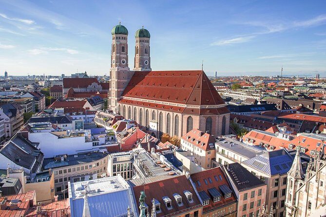 Private Scenic Transfer from Nuremberg to Munich with 4h of Sightseeing - Key Points