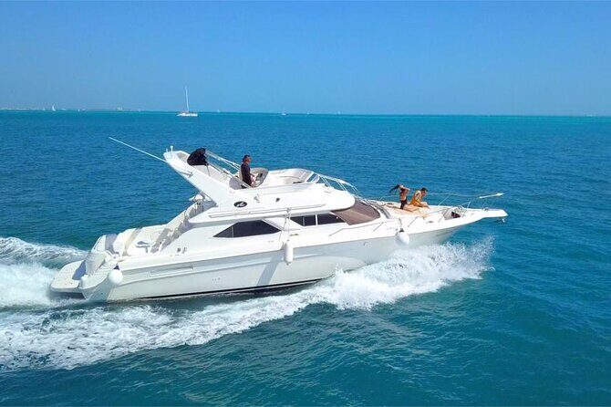 Private SeaRay 47ft Yacht Rental Cancun 23P6 - The Experience: What to Expect on Your Private Yacht Day  
