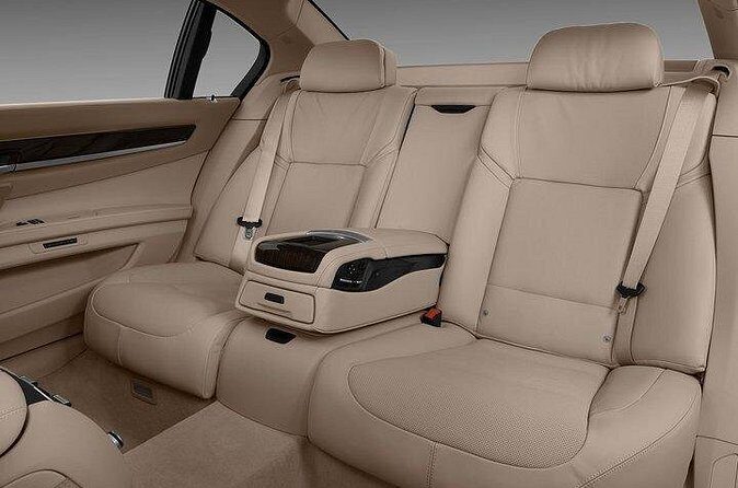 Private Sedan Arrival from J F Kennedy Airport JFK to Manhattan - Practical Tips for Booking and Using the Service