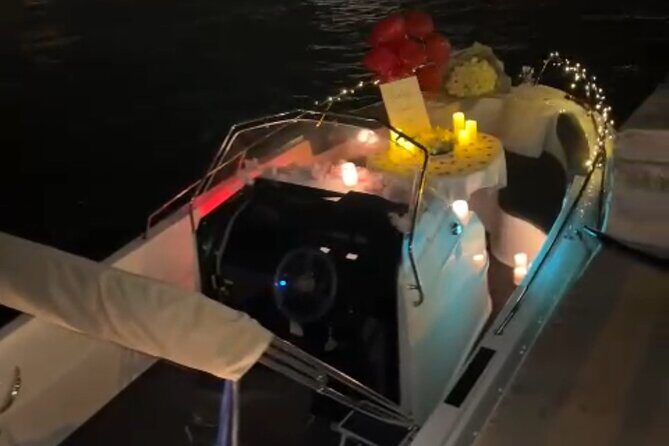 Private Seine River Cruise in Paris - Key Points