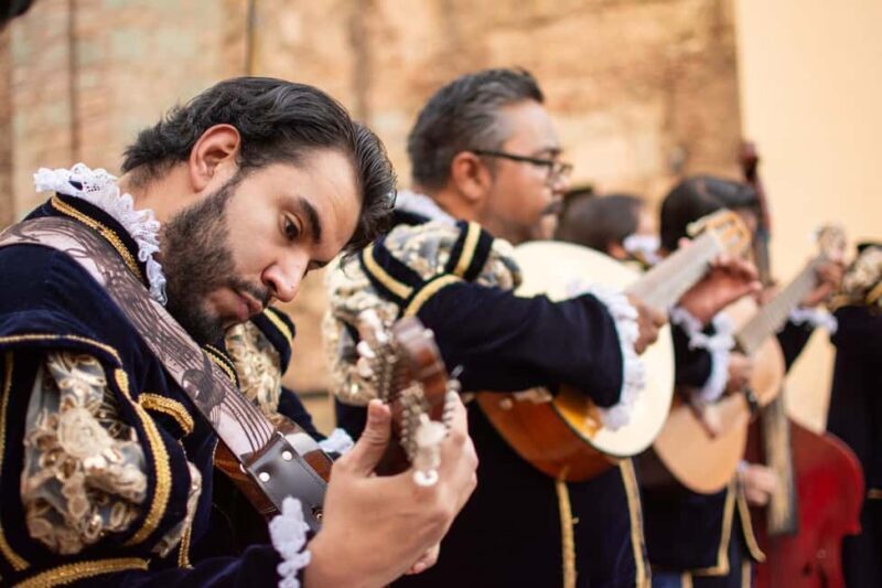 Private serenade in Guanajuato with the musical group "La Estudiantina" - FAQs