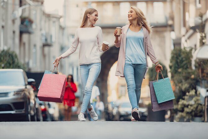 Private Shopping Tour from Brisbane city to DFO Brisbane - What makes this tour stand out?