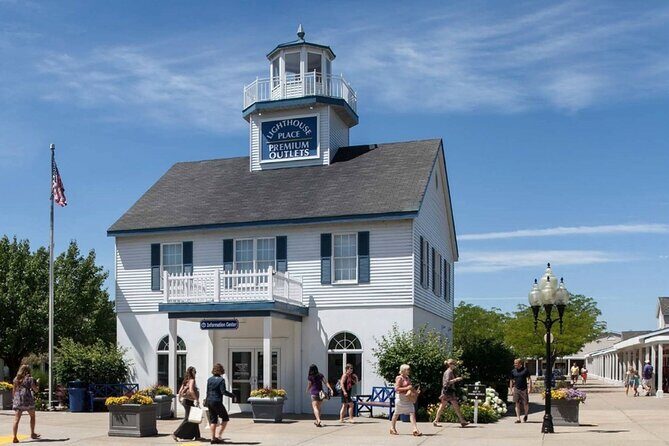 Private Shopping Tour from Chicago to Lighthouse Place Outlets - Review of the Private Shopping Tour from Chicago to Lighthouse Place Outlets