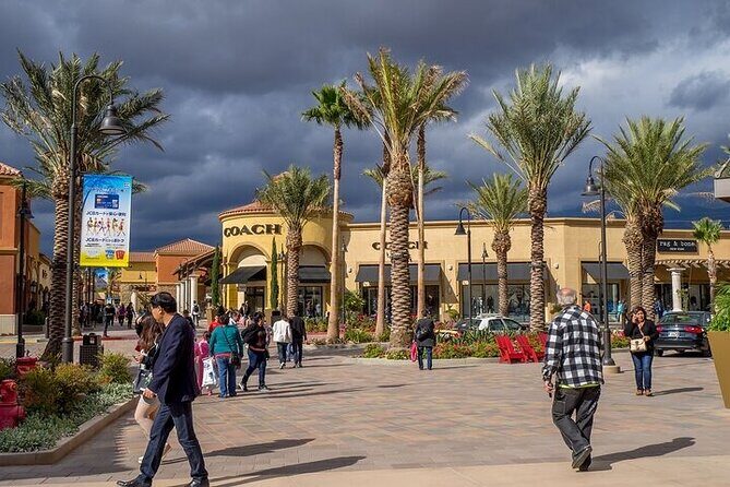 Private Shopping Tour from Palm Springs to Desert Hills Outlets - An In-Depth Look at the Tour Experience