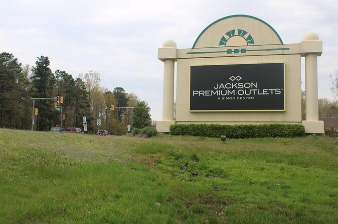 Private Shopping Tour from Philadelphia to Jackson Premium Outlet - In The Sum Up