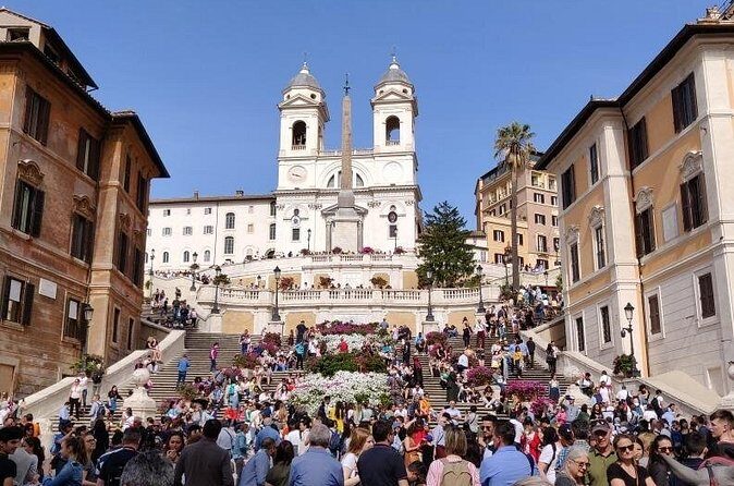 Private Shore Excursions from Civitavecchia Port: Rome highlights and the Catacombs - The Sum Up