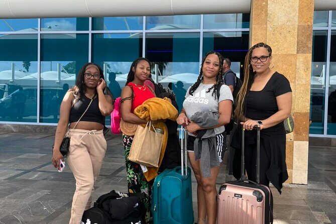 Private Shuttle to Cancun International Airport - Who Is This Service Best For?