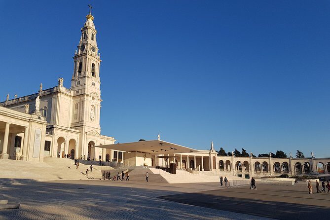 Private Small Groups Tour Fátima Full Day - Transportation & Comfort