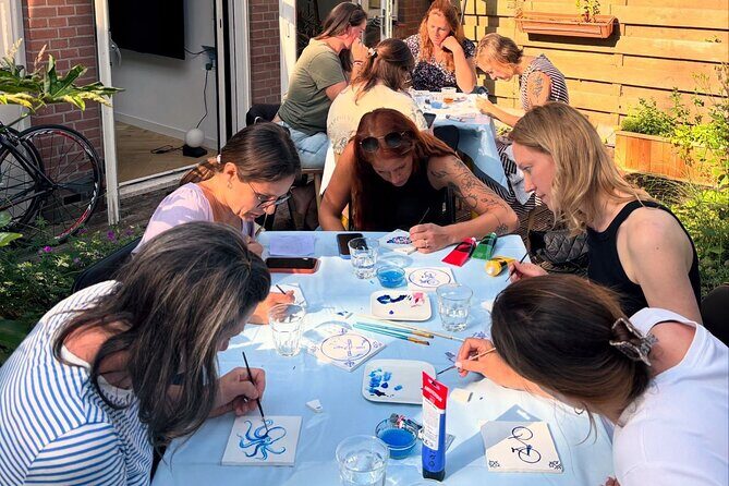 Private Souvenir Creation in Dutch Delft Blue from Netherlands - Frequently Asked Questions