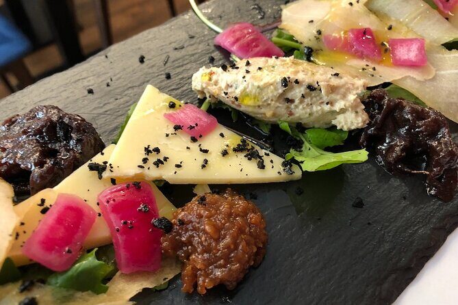 Private Split Tour & Local Bites & Seafood Extravaganza & Pickup - FAQs