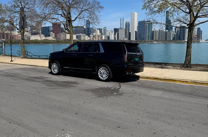 Private SUV Transfer from O'Hare Midway Airport to Chicago - Drop-Off and Additional Services
