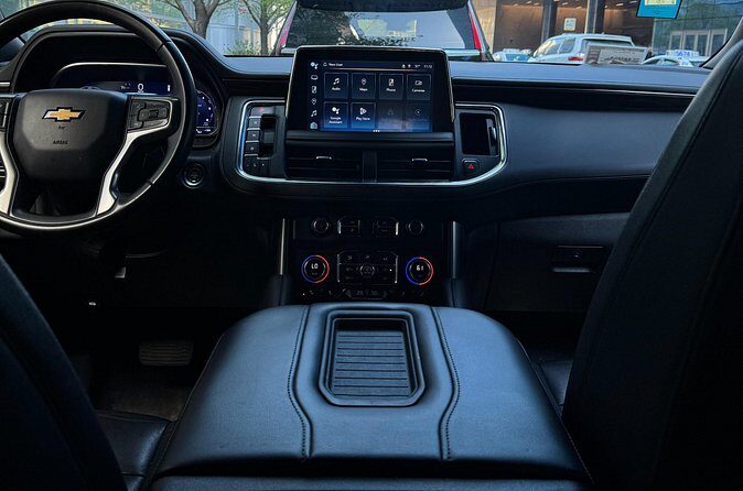 Private SUV Transfer from O'Hare Midway Airport to Chicago - FAQ