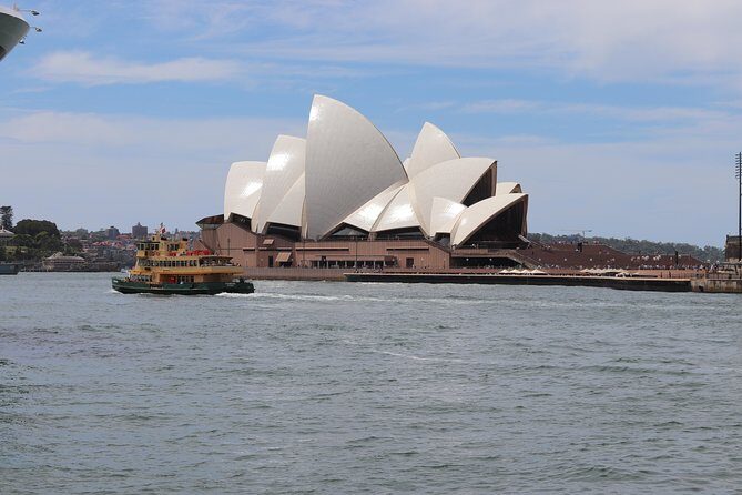 Private Sydney City and Bondi Beach Half Day Tour - Exploring Sydney with a Private Guide