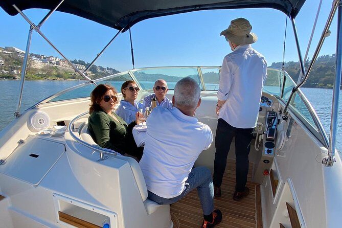 Private tasting in the Douro (1 to 7 people) on a yacht for yourself - What You Can Expect on the Boat