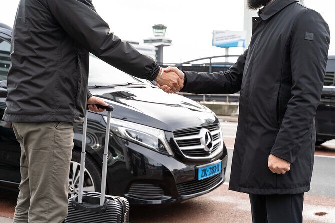 Private Taxi Airport Transfer to or from Schiphol Airport (AMS) - Starting Your Amsterdam Adventure with Ease: A Review of the Private Taxi Airport Transfer