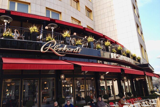 Private Taxi Tour City East & West History and Architecture 3-4h - Stop: Nollendorfplatz & the West Berlin Subway