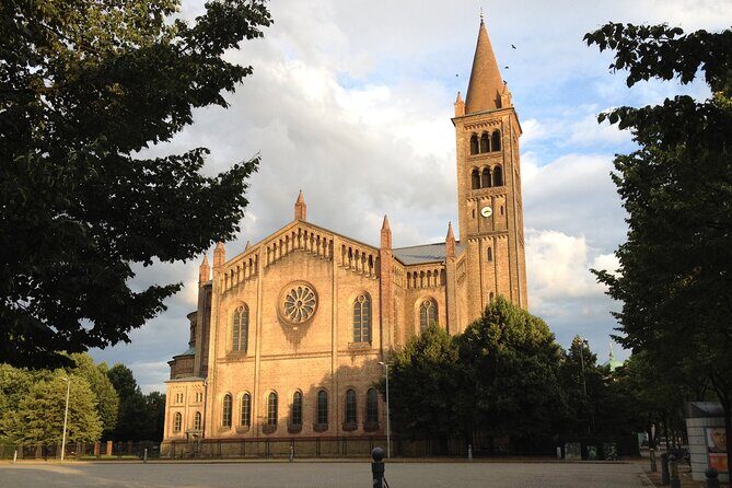 Private taxi tour to Potsdam and Sanssouci 6-8h - The Experience: What to Expect