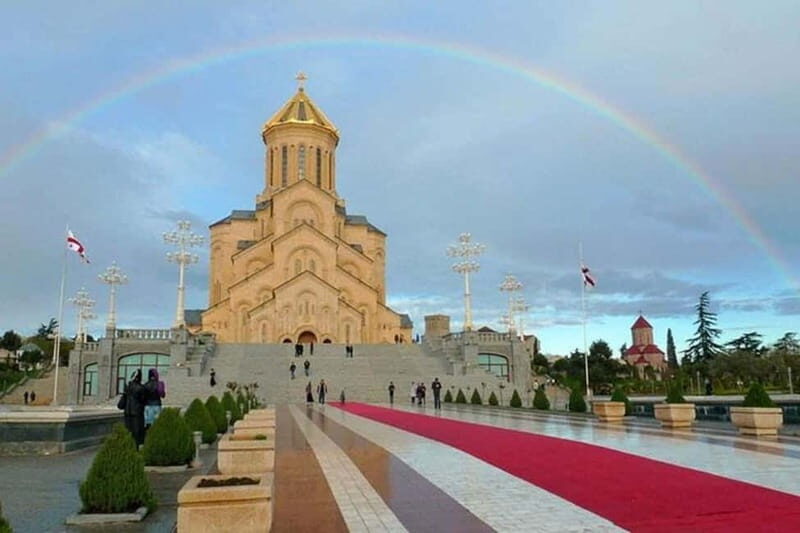 Private Tbilisi City Tour from Yerevan - Who Should Consider This Tour?