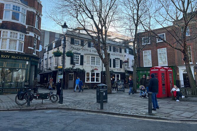 Private Ted Lasso Filming Locations Tour - FAQ  