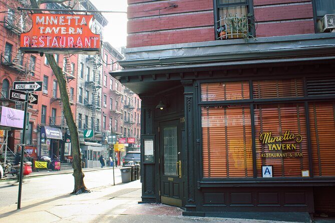 Private The Village - NYC Walking Tour - How does the tour start and end?