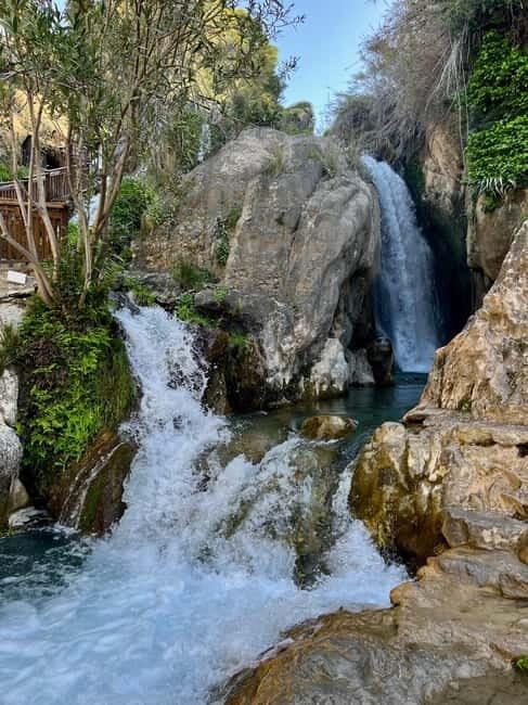 Private Tour: Algar Waterfalls by Car - The Guided Experience: Knowledge, Kindness, and Extra Touches
