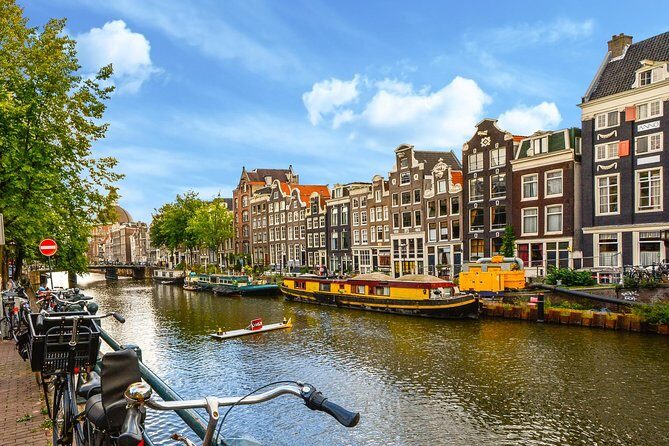 Private Tour: Amsterdam City Walking Tour and Canal Cruise - Amsterdam in a Nutshell: A Tour Review