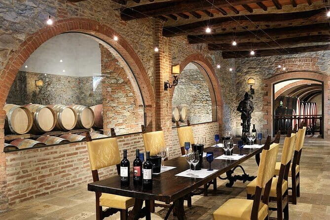 Private Tour and Wine Tasting at Castle-Wineries in Chianti from Florence - Detailed Breakdown of the Itinerary