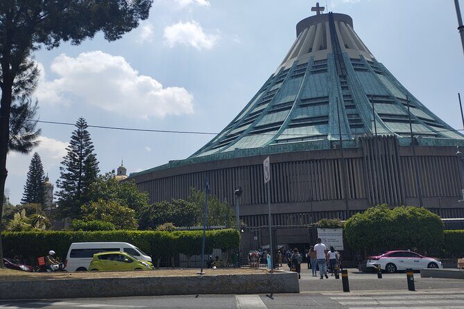 Private Tour Basilica of Guadalupe with Transportation - Key Points