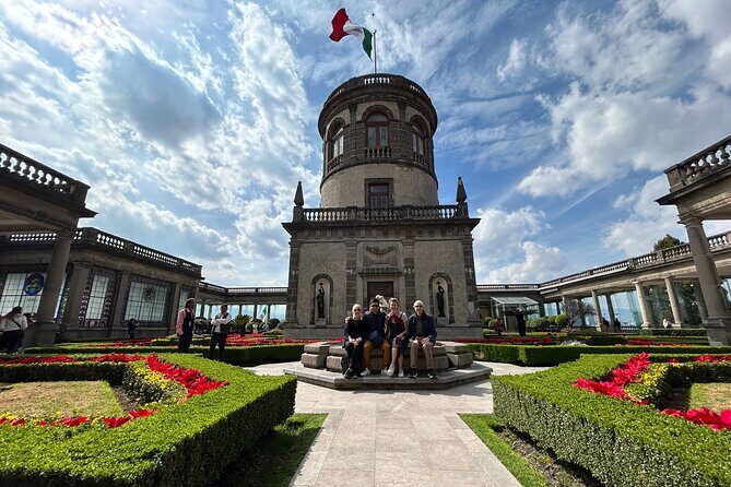 PRIVATE Tour Chapultepec Castle - Highlights and Unique Experiences